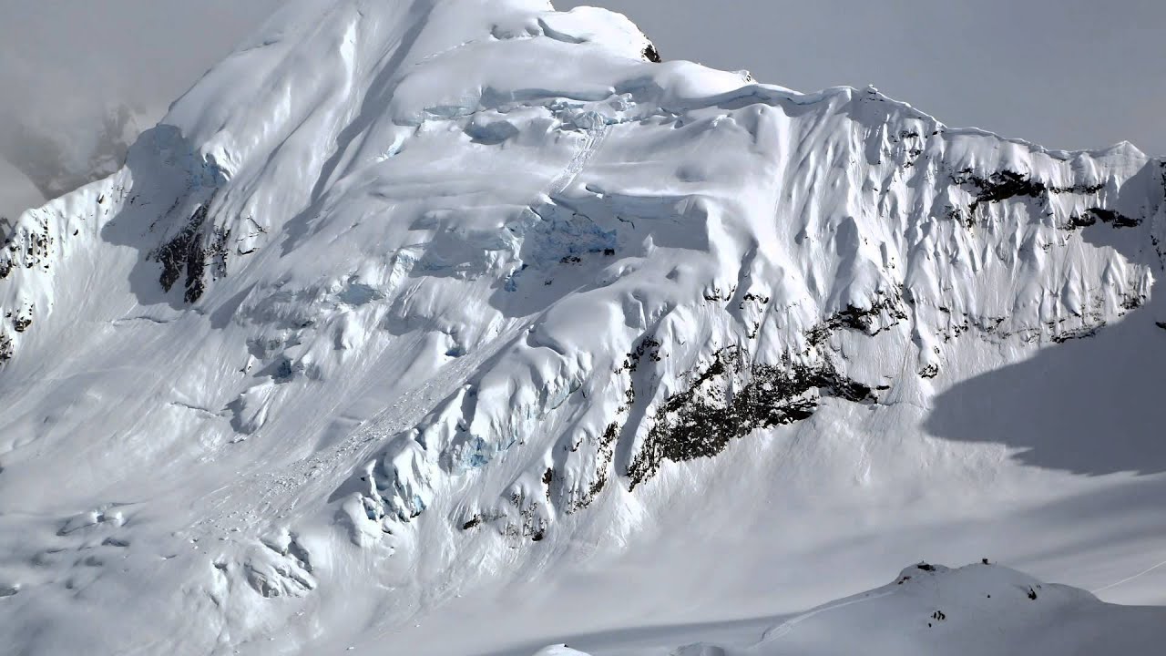 Skiing the Great Ruth Gorge || Denali National Park || Alaska || April ...