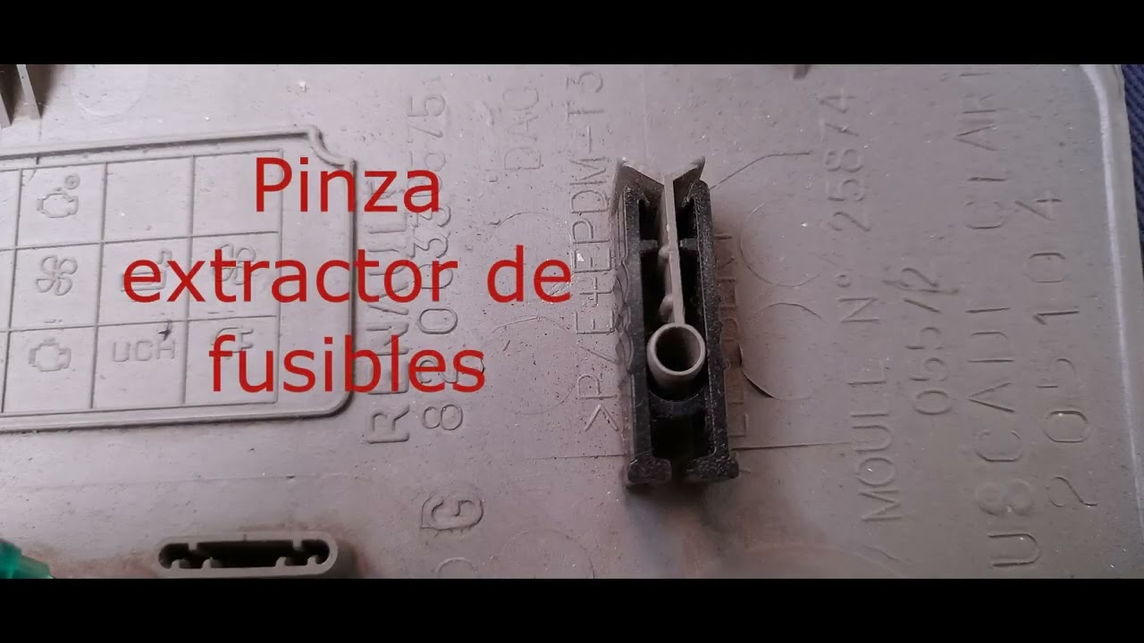 Cambio Fusible Fusiblera Kangoo Youtube