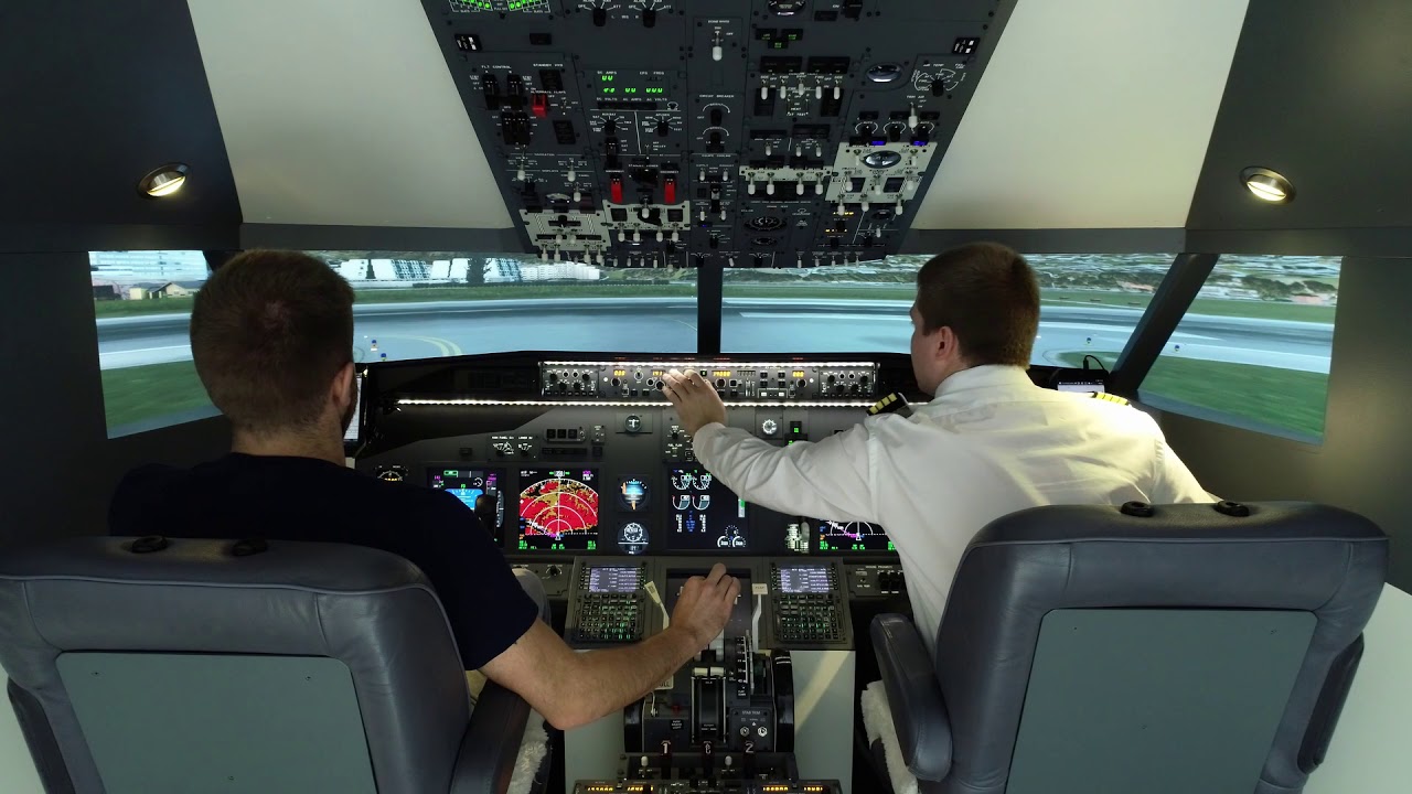 Vidéo VIRTUAL FLIGHT - YouTube