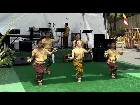 Robam JUN POR performed bY KLACA @ South Park, Seattle Temple 4/18/2026