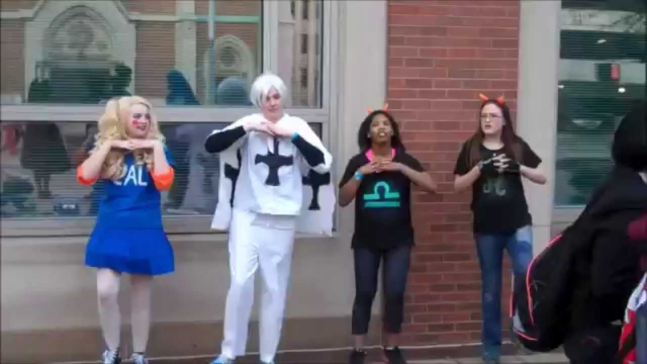 Indy Comic Con 2015 (Homestuck Edition) - YouTube