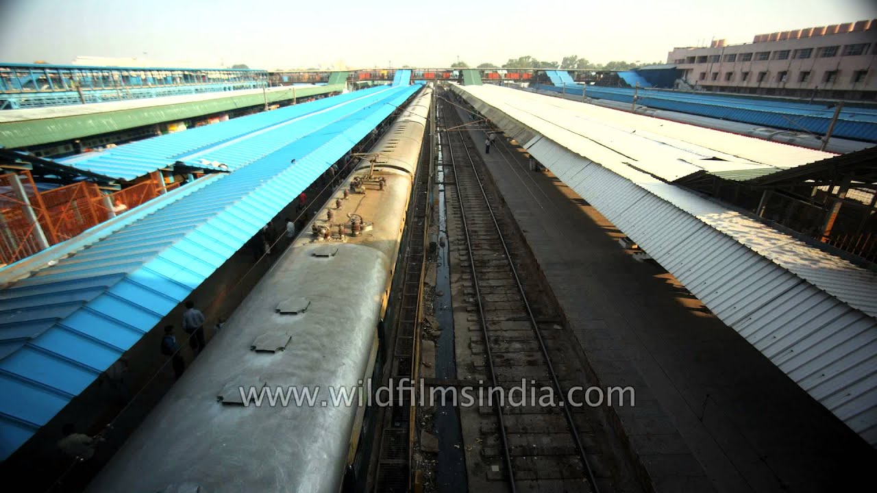 Railway Platform - Time Lapse - YouTube