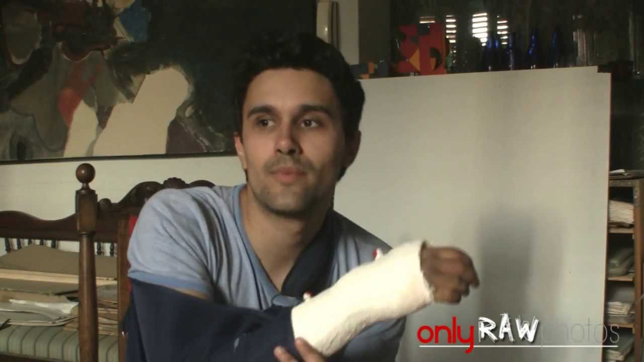 Brazo escayolado... - YouTube