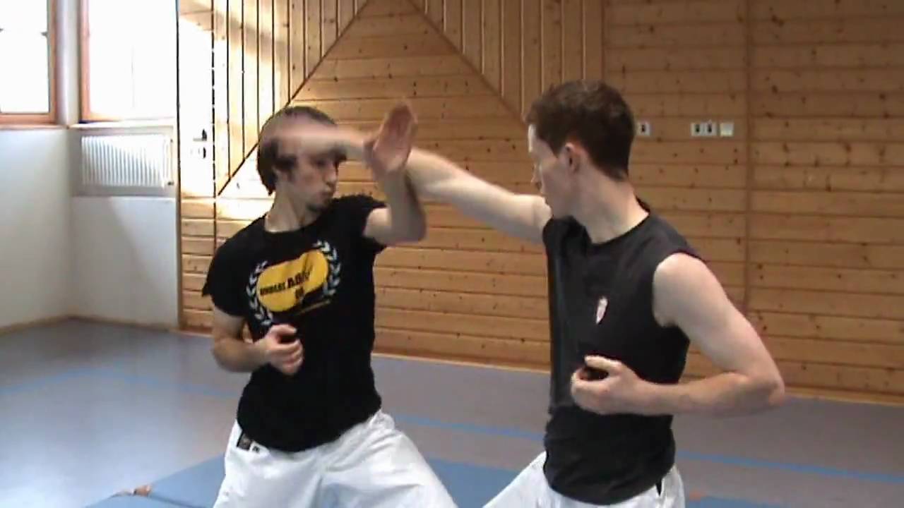 AWESOME Karate Show Fight - YouTube