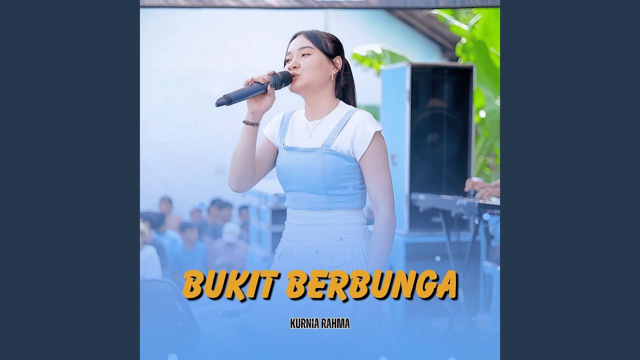 Bukit Berbunga (Live) - YouTube
