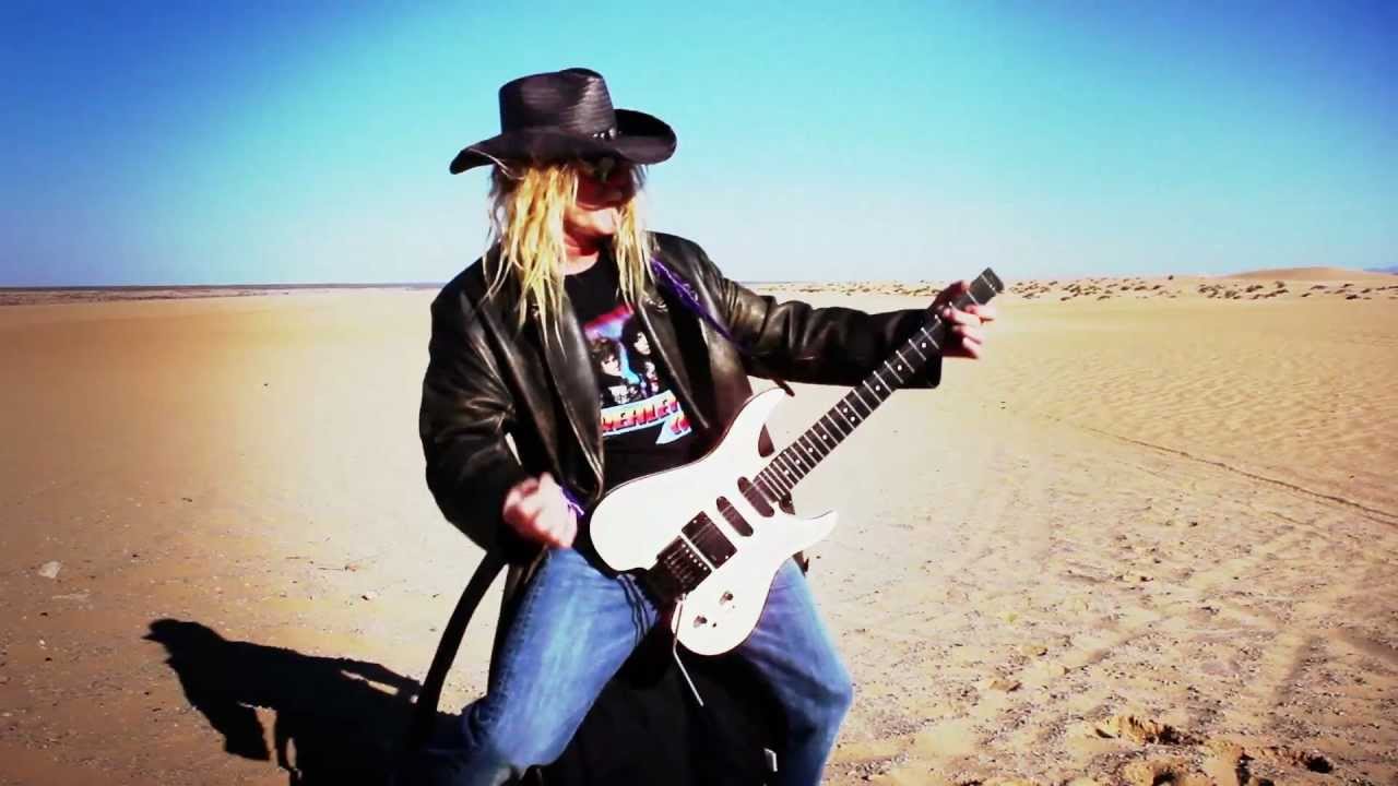 Tod Howarth - Cold Beach - Official Music Video - YouTube