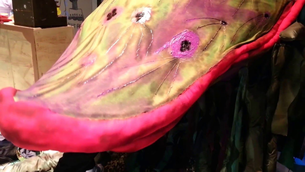 Little Shop of Horrors - Large Audrey 2 Eating Test - YouTube