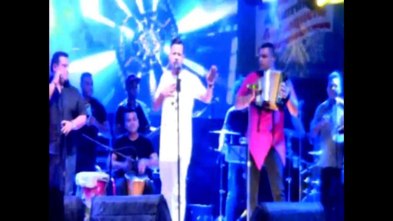 El Latigo (Martín Elias & Rolando 8a) Full audio/ FIESTAS PELAYA CESAR ...