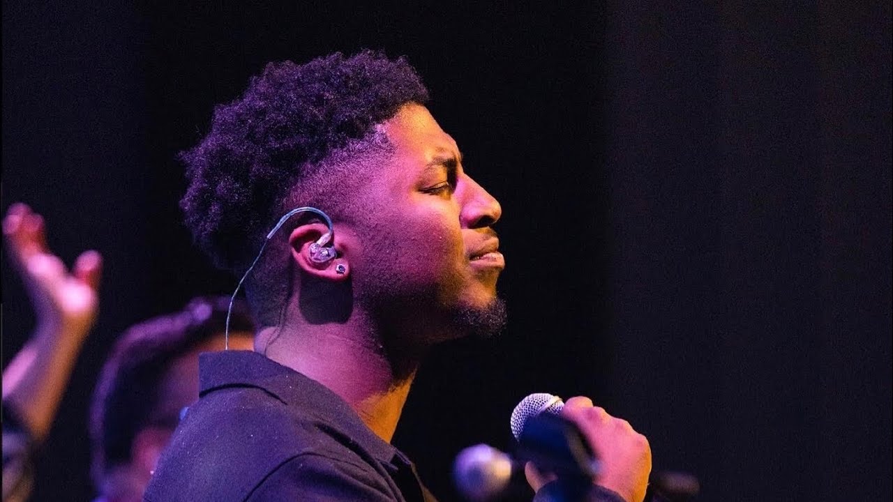 no-one-elevation-worship-chandlermoore-cover-by-darion-dorris-youtube