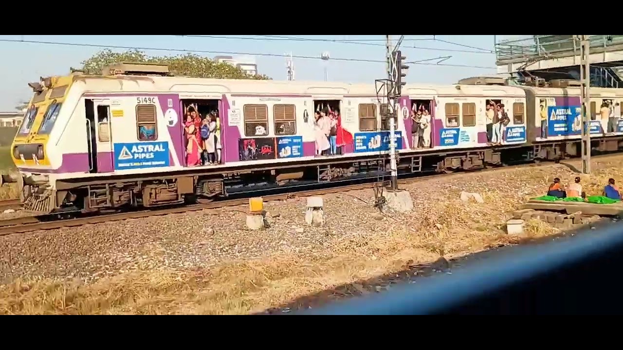 flying rani express vs Churchgate slow local parallel run in nalasopara ...