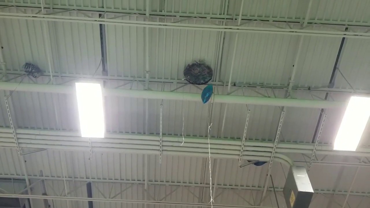 Getting Balloons off of the Ceiling - YouTube