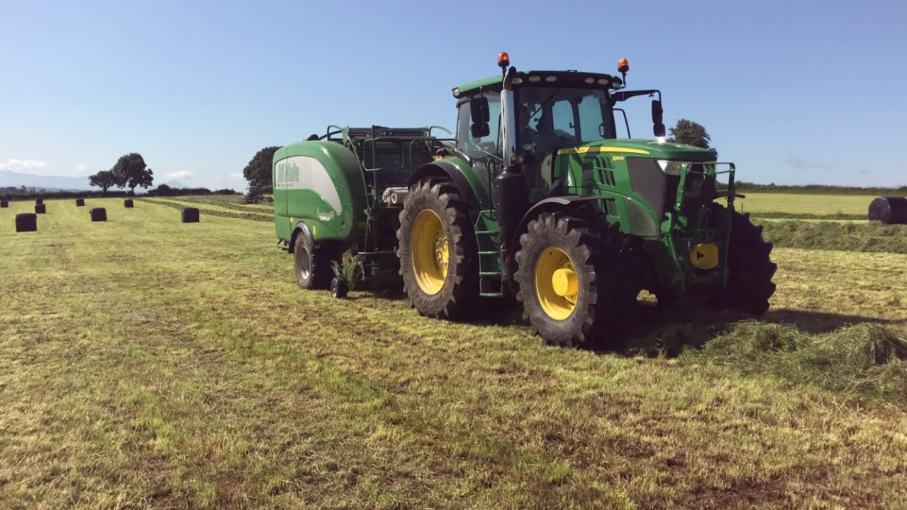 Baling Silage 2021 - YouTube