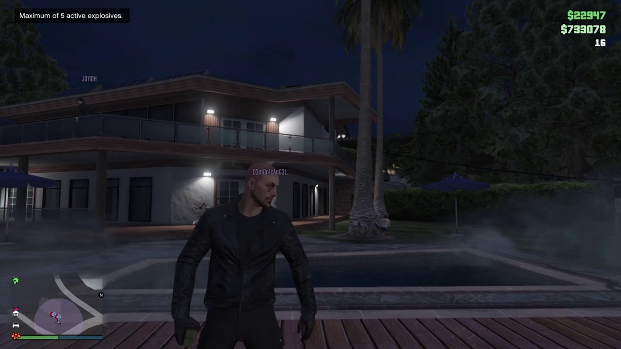 Grand Theft Auto V_Fun at the pool - YouTube