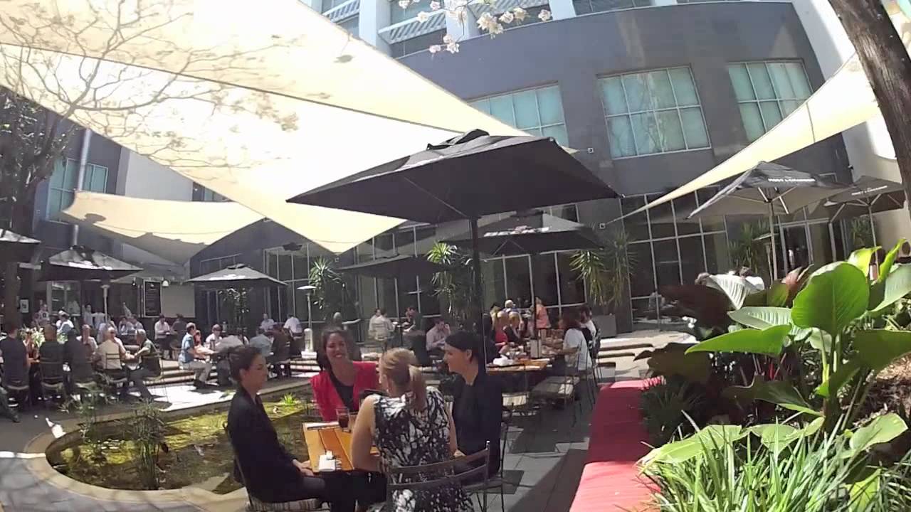 the Pav Bar at Stamford Plaza Brisbane - YouTube