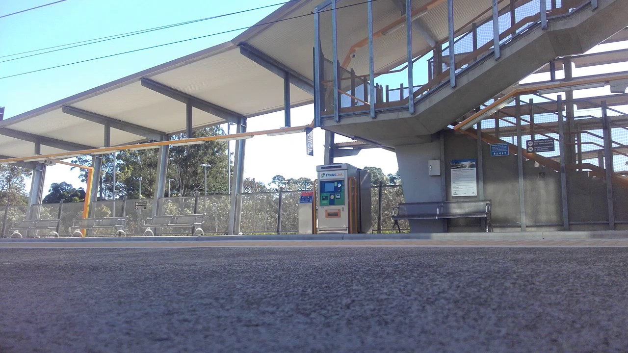 QR Travel's 2474+1723 Spirit of the Outback train to Longreach passing ...