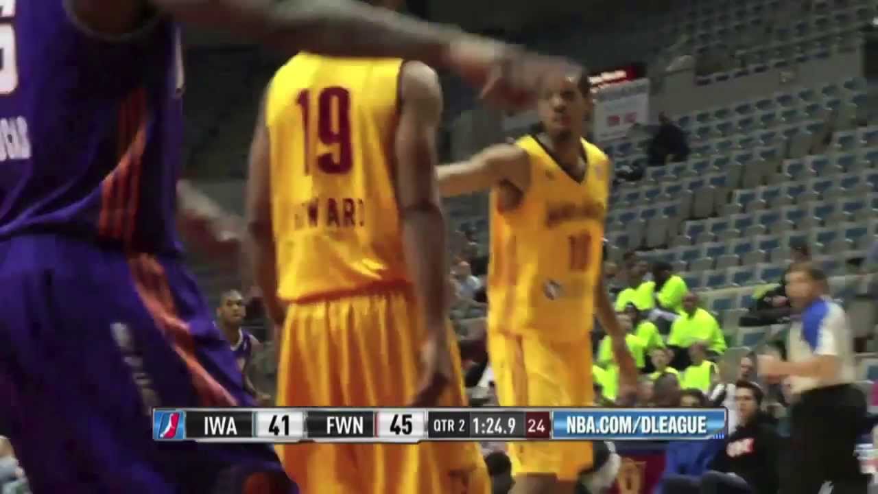 Bennie Lewis Dunk NBA D League Iowa Energy vs Fort Wayne Mad Ants - YouTube