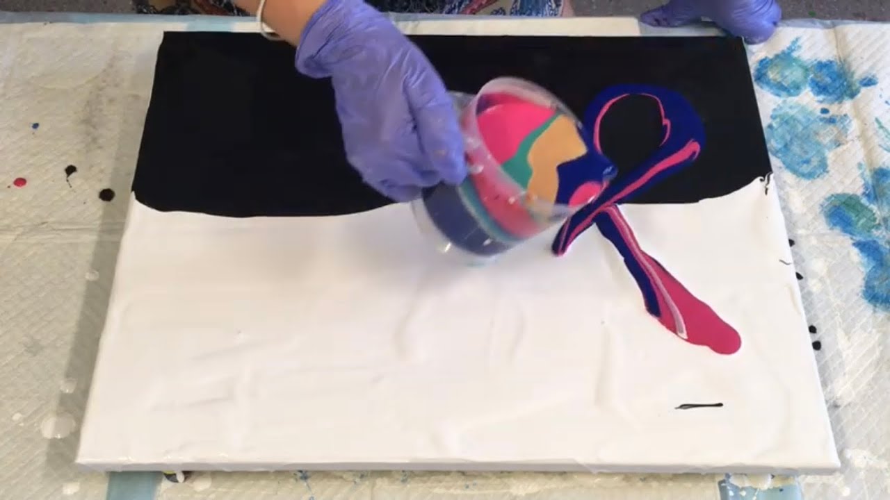 Amazing 😉 Big bold figure 8 paint pour / abstract art it’s a stunner ...