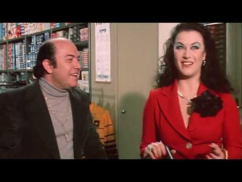 LINO BANFI E LA BOLOGNESE-La liceale nella classe dei ripetenti 😂 #linobanfi #film #risate #trash