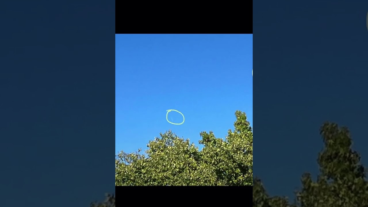 Huge Object In Sky Seen 3 Times Over Ohio! - YouTube