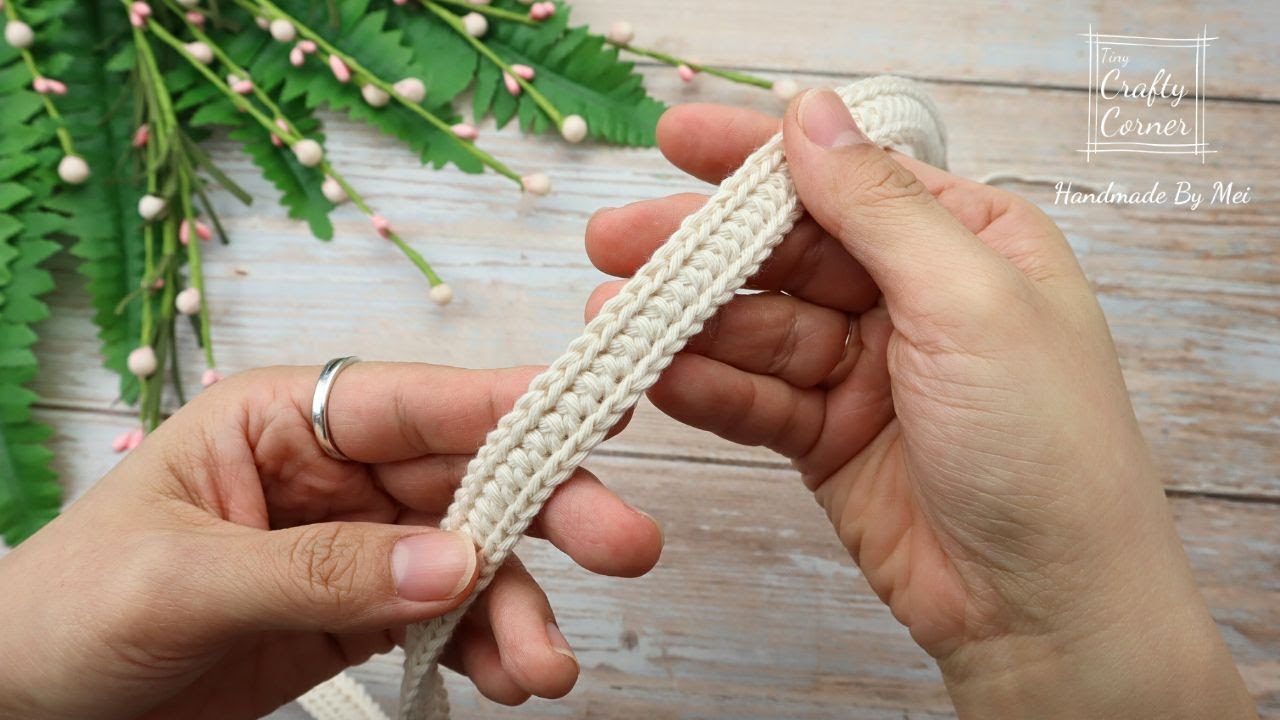Learn How to Crochet a Simple Strap Easily - YouTube