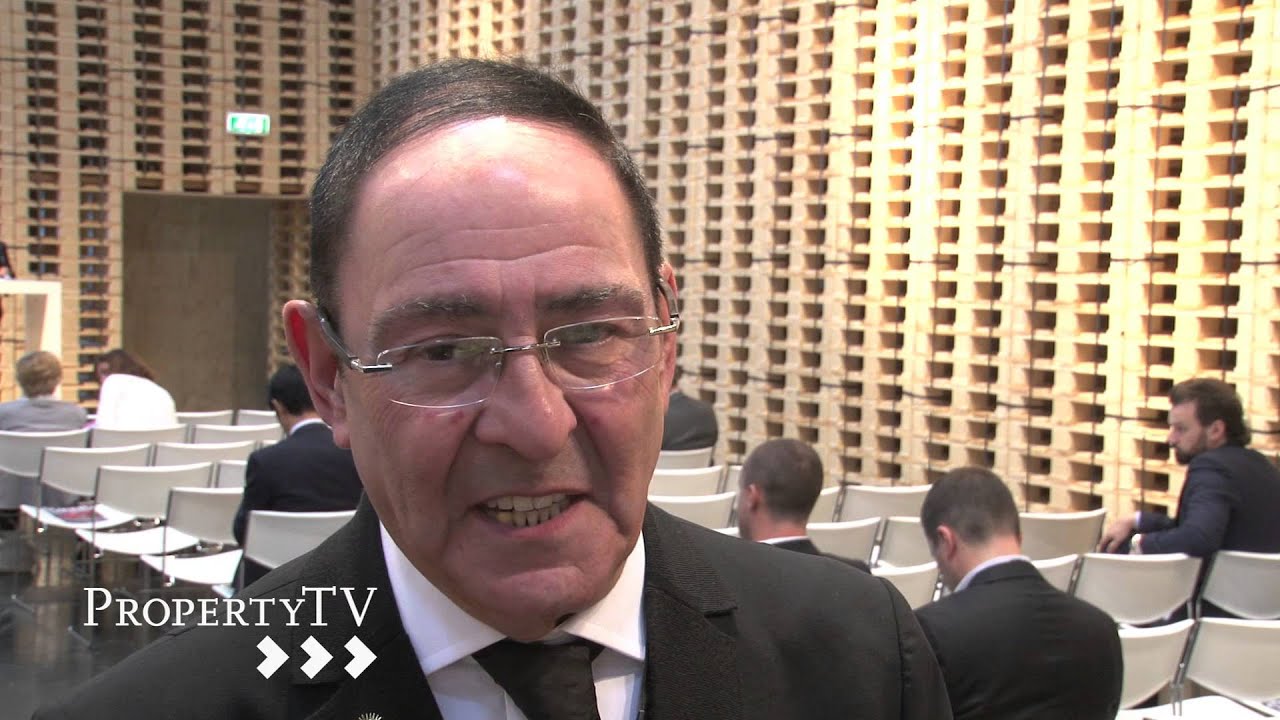 Sir Howard Bernstein, Chief Executive, Manchester City Council - YouTube