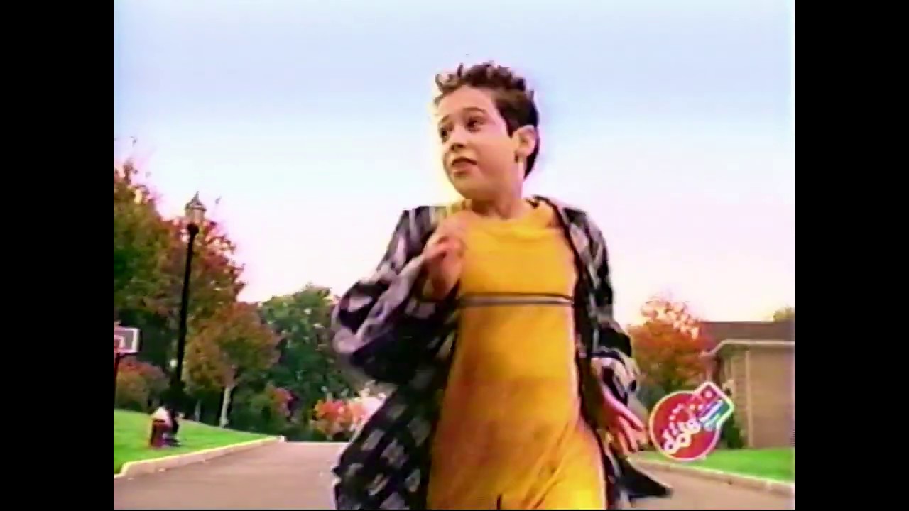 Domino's Pizza "Dots" Commercial (2003) - YouTube