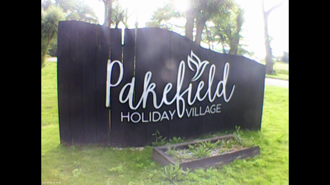 Pontins {Pakefield Holiday Village} 2024 highly rated - YouTube