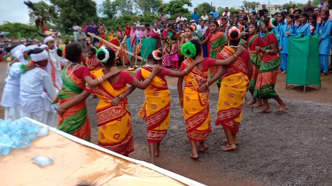 Halbi dance video - YouTube