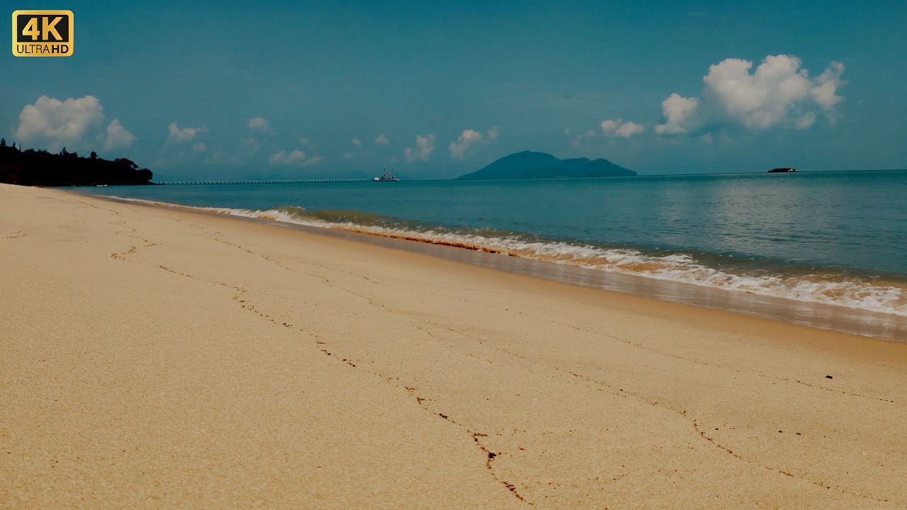 4K HDR Tropical Beach - Gentle Ocean Waves Sounds - Peaceful Wild ...