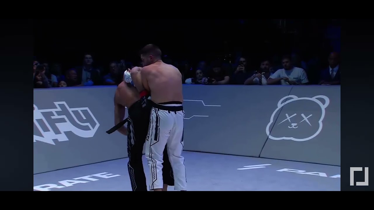 Karate Combat Uchi Mata - YouTube