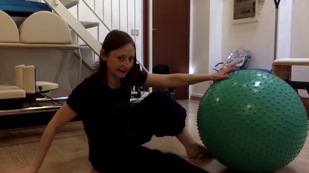 Matwork Pilates with Fitball ( 4 di 4) - YouTube
