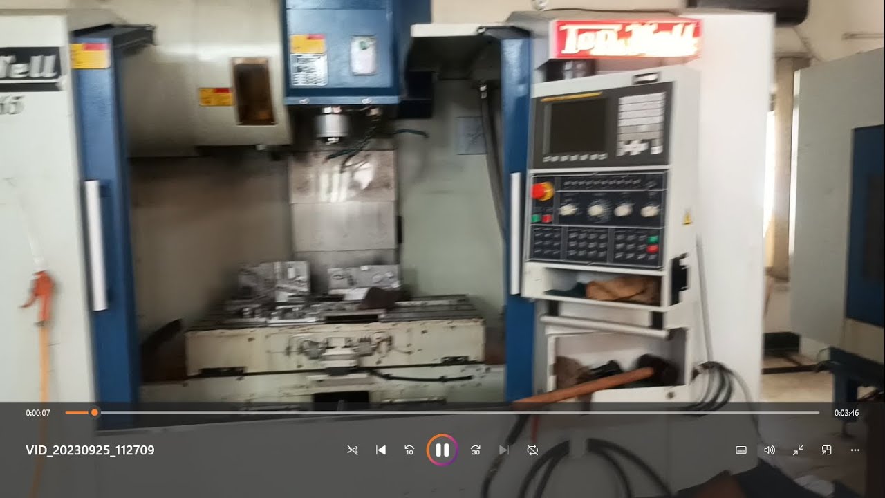 CNC VMC Slides maintenance and repair | machine maintenance - YouTube