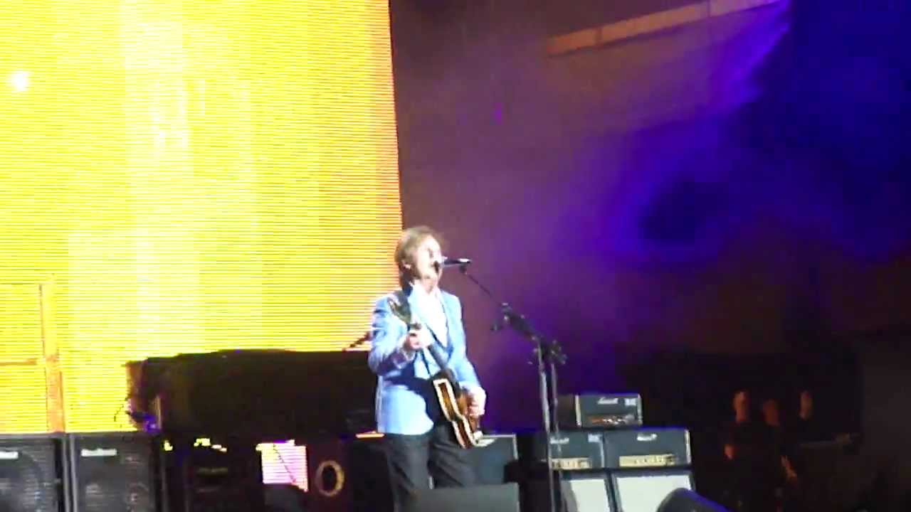 Paul McCartney - Hello Goodbye (Live at Engenhão Stadium) - YouTube