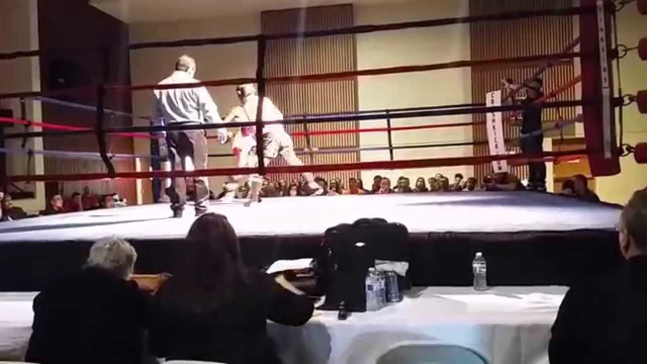 Michael Koo at Bay Area Muay Thai Challenge 5 - YouTube