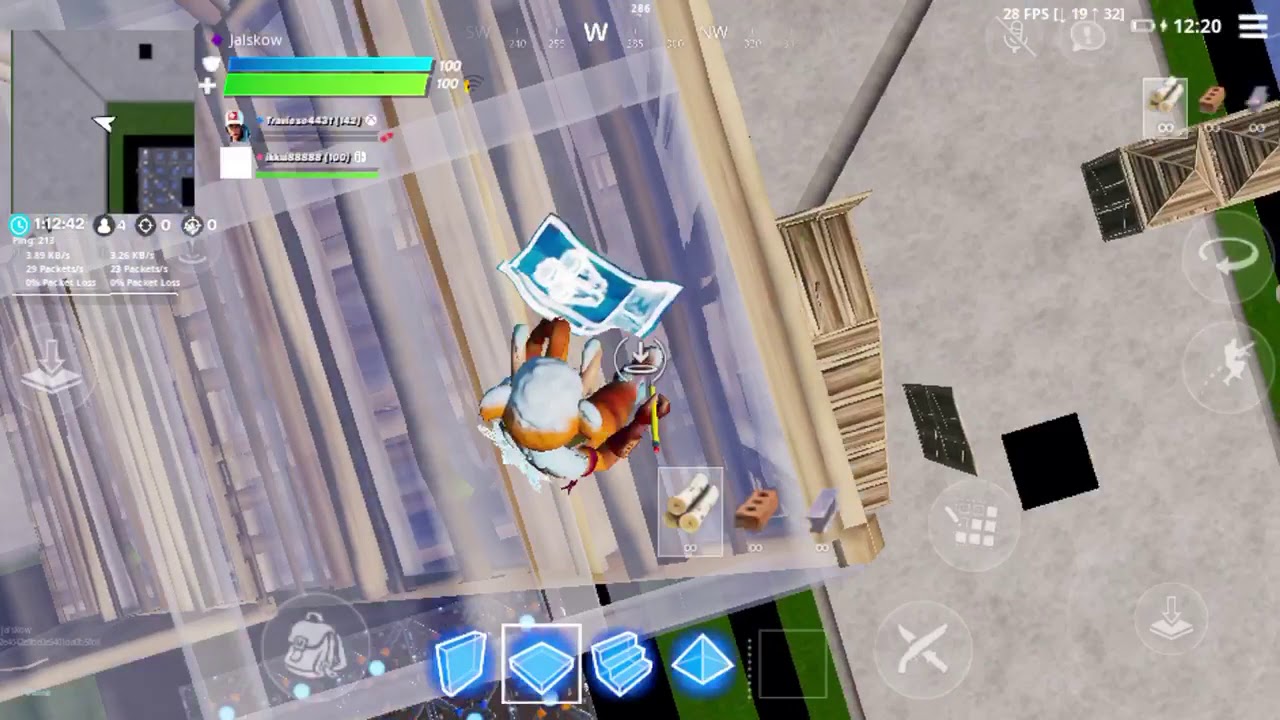 I play on default hud kinda - YouTube