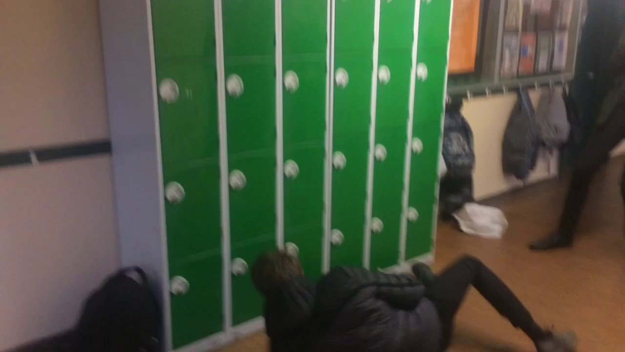 kid jumps into locker and breaks arm - YouTube