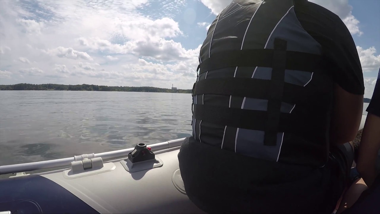 Boating on Kerr Lake - YouTube