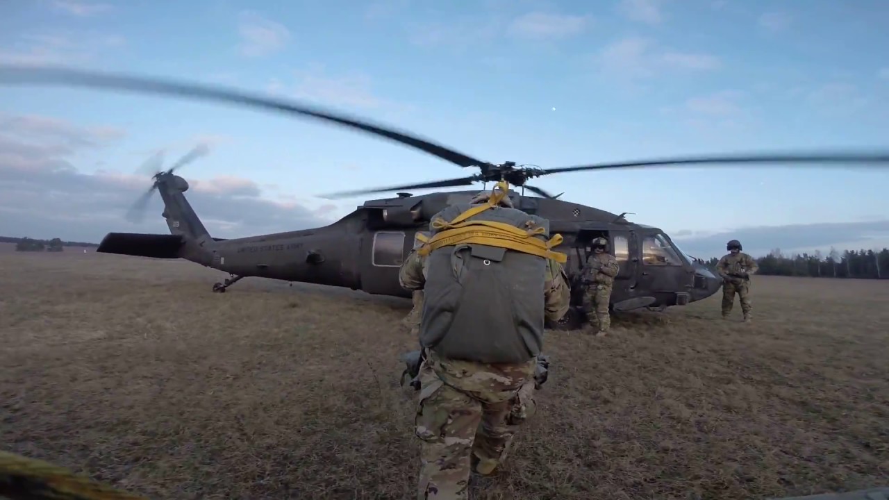 UH-60 Jump - YouTube