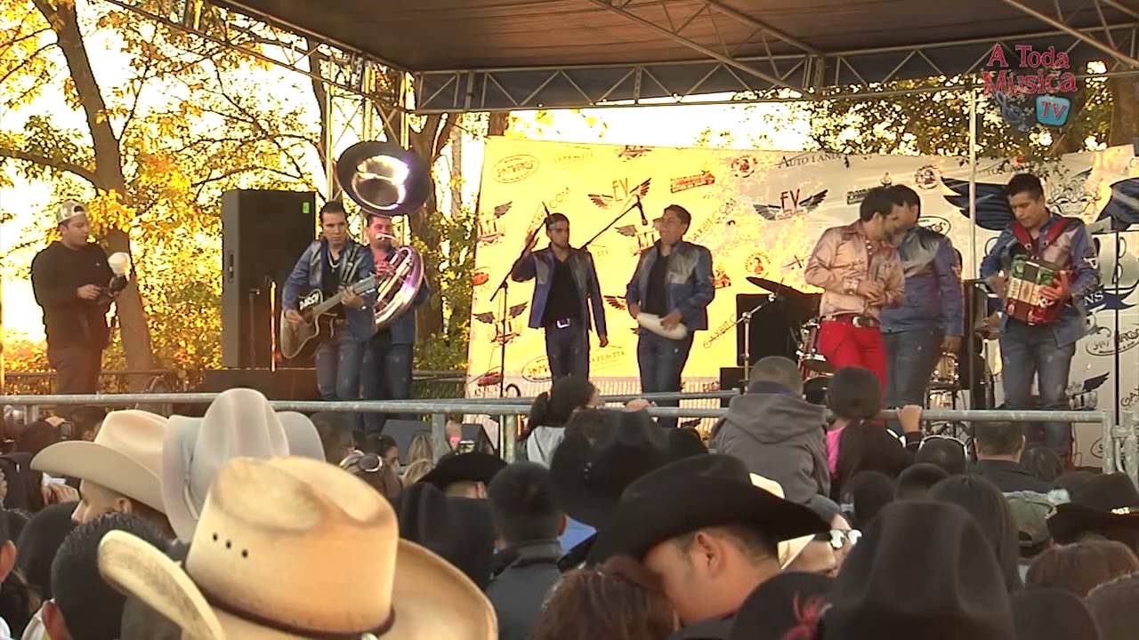 Roberto Junior Y Su Bandeño "El Coco No Y A Quien No Le Gusta Eso" Oct ...