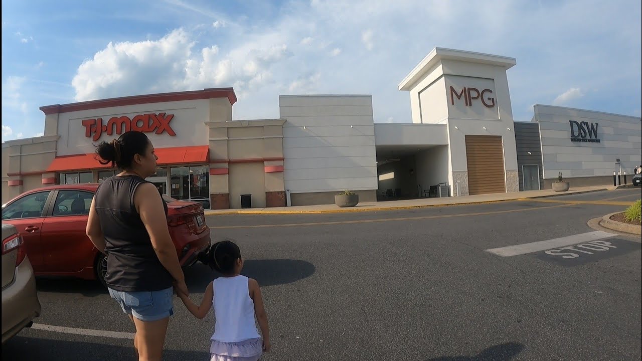 Recorriendo el mall de pg plaza en Maryland USA - YouTube