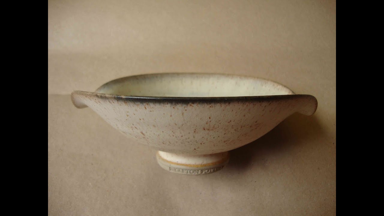 Throwing a Spout Edged Pottery Bowl on the Wheel - YouTube