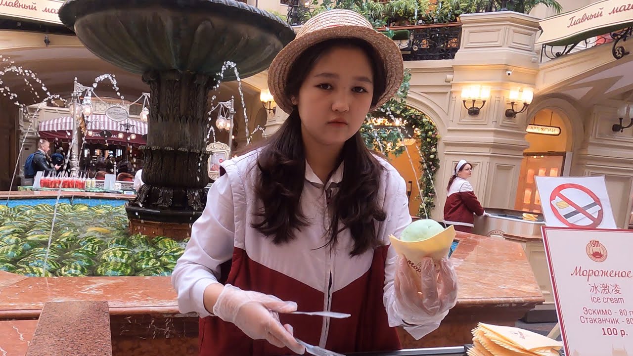 [4K HDR] World Famous Moscow's GUM Ice Cream - Russia 2022 - YouTube