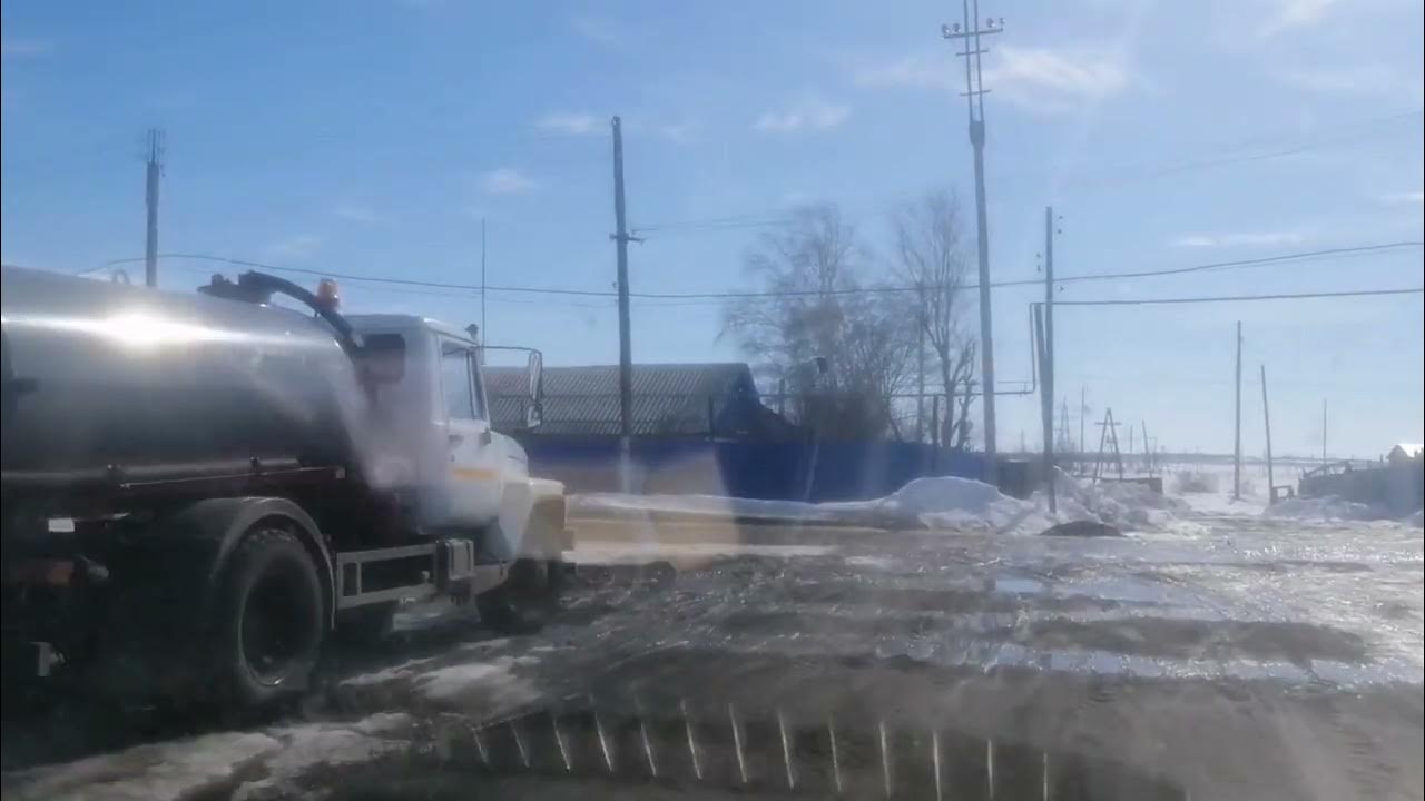 п. Бреды, Челябинская область. Дороги в районном центре, печаль-беда ...