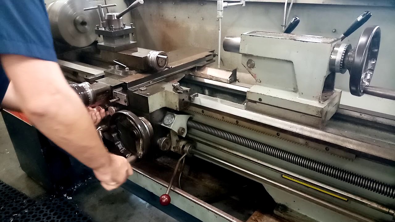 Colchester Triumph 2000 lathe - YouTube