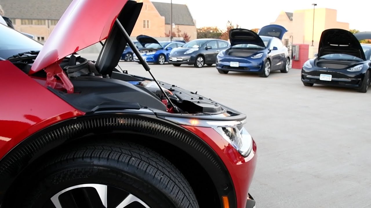 Kicking Tires at the St. Thomas Electric Petting Zoo - YouTube