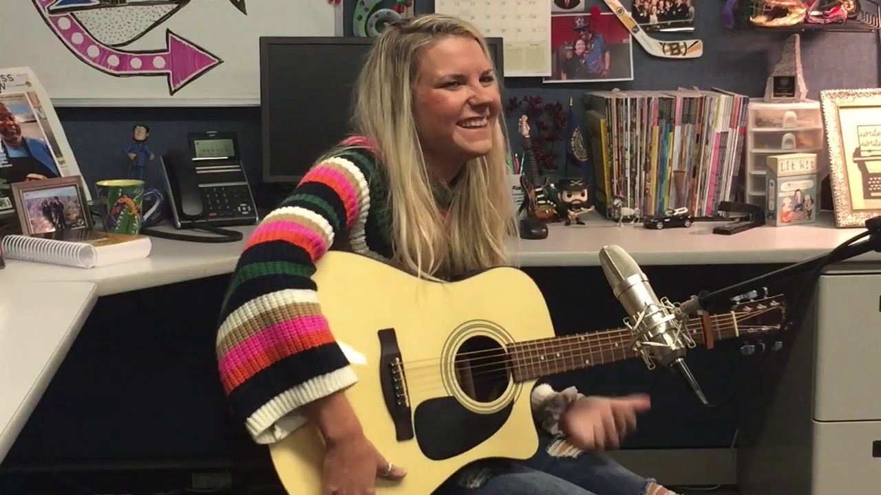 Cubicle Concerts: Morgan Clark - YouTube