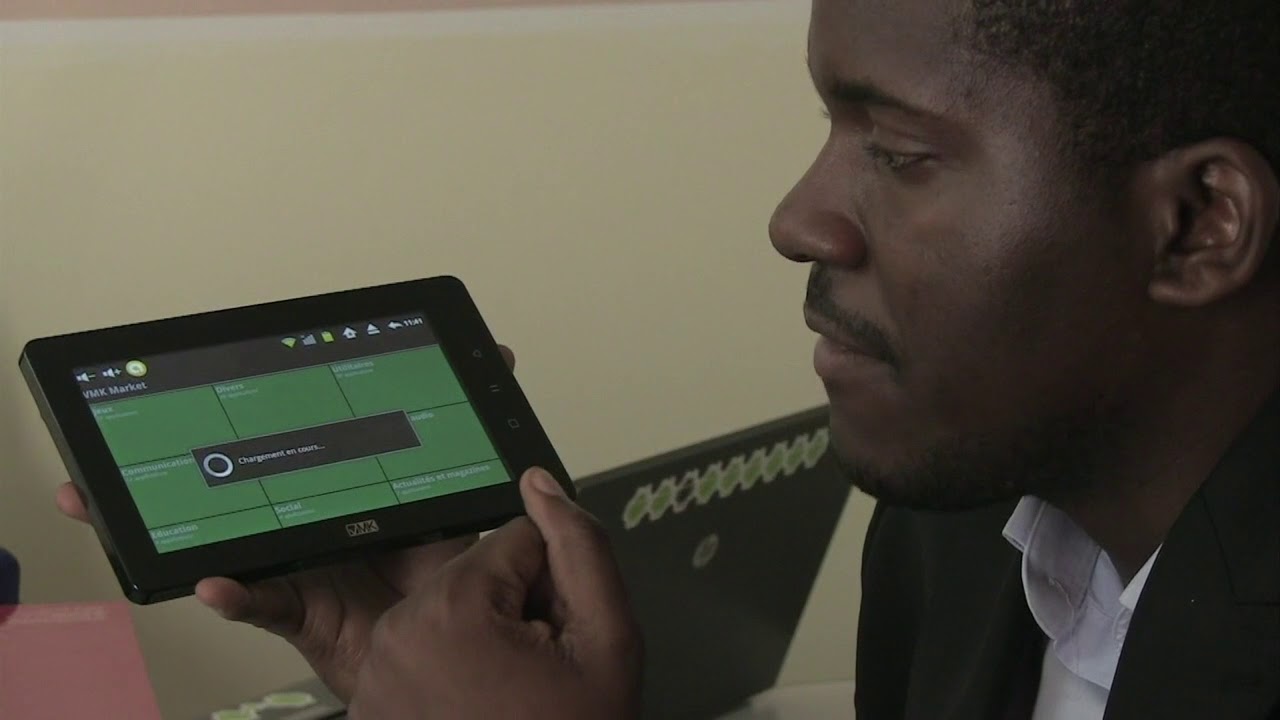 Tablet made in África - YouTube