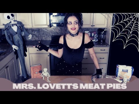 BAKING SWEENEY TODD THEMED MEAT PIES WITH MRS. LOVETT (Creepy Macabre ...