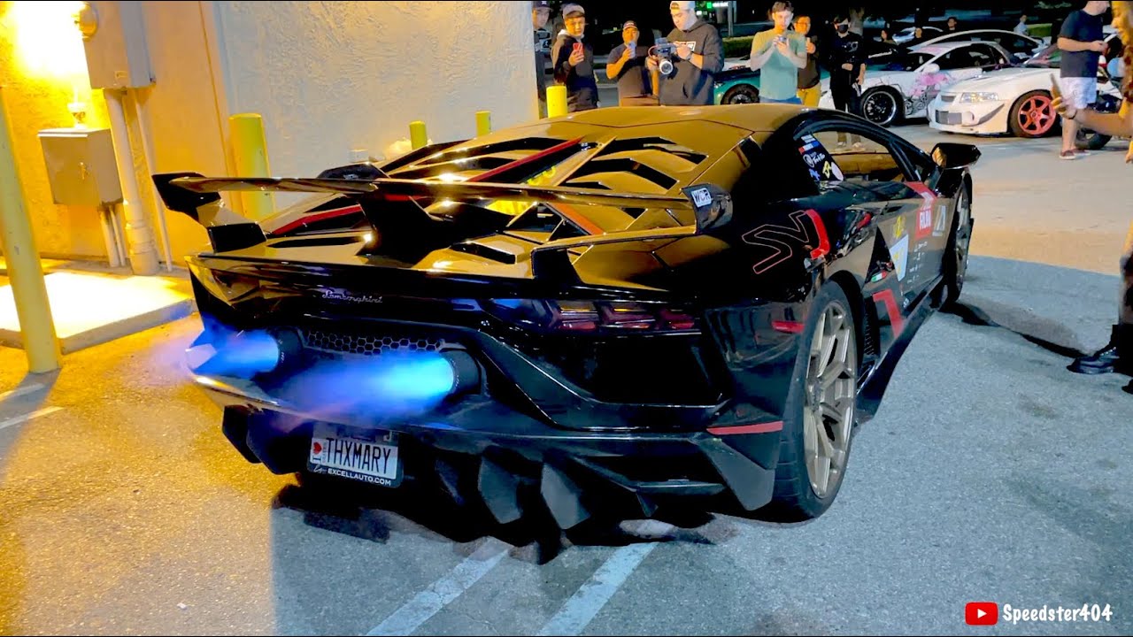 INSANELY Loud Aventador SVJ Shooting Flames, Acceleration, Revving ...