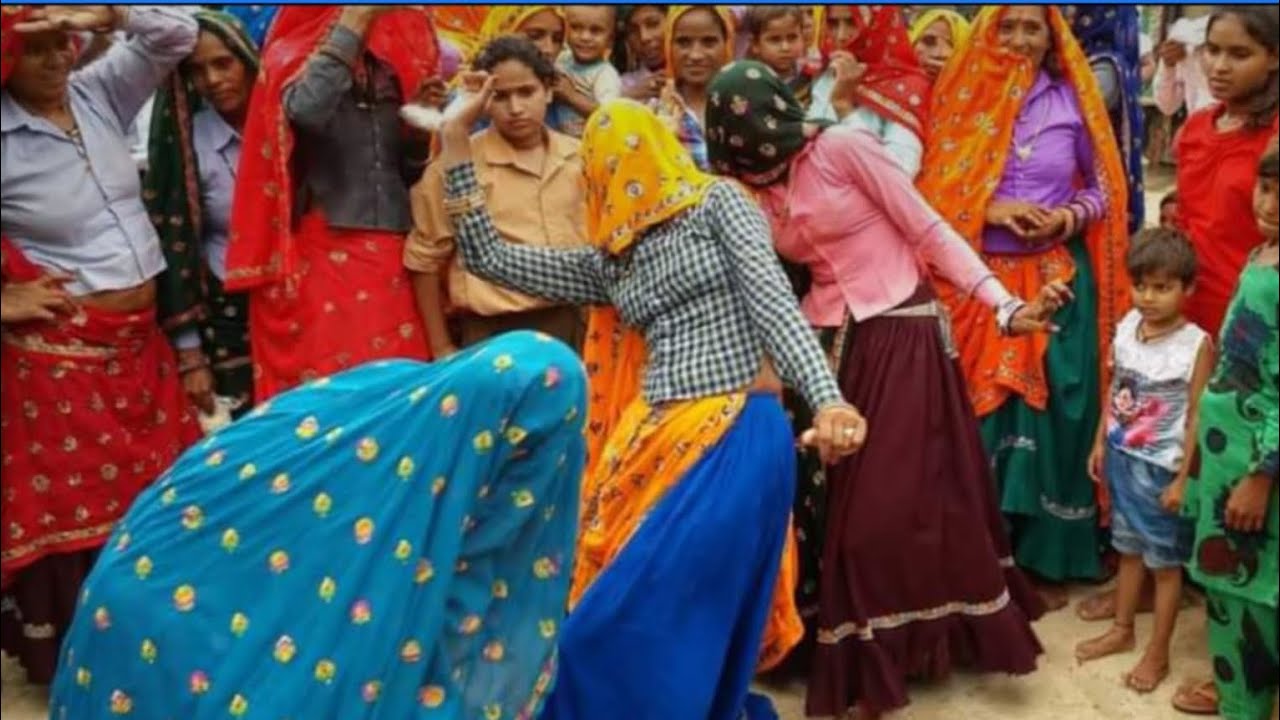 डांस देखकर मजा ही आ गय...#dhamaaldance #dancedhamaka #viraldance #Meena ...